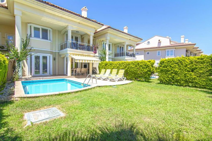 ÇAlış'ta Denize Sıfır 8 Kişilik Villa Pearl 8 - Çalış Beach