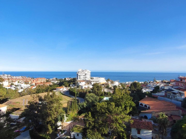 Alessandra Sea Wave - Fuengirola