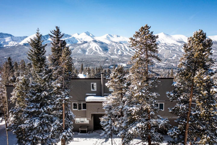 Gold Point Resort Breckenridge By Vacatia - Dillon, CO