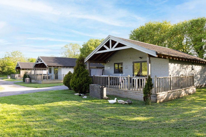 Kingfisher Lodge, Redlake Farm, Nr Glastonbury - Glastonbury