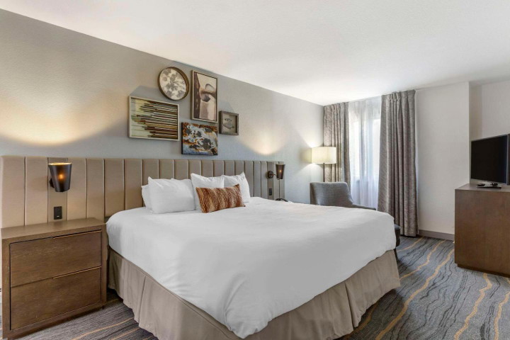 Windmill Suites Surprise - Phoenix, An Ascend Collection Hotel - Peoria, AZ