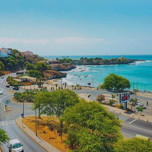 Meeting Point Hostel-praia Group Reservations - Praia