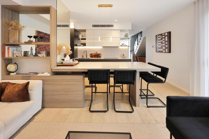 Beach Luxury On The Park - Brand New 2 Bedroom 3 Bathroom Carport Shops 100m Beach 500m Aircon Heating Gas Fireplace Wifi - Point Lonsdale