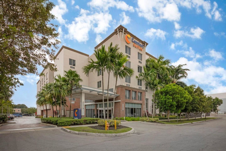 Comfort Suites Miami Airport North - Doral, FL