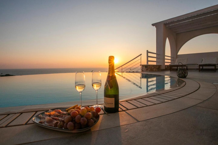 Villa Kyklamino - Unique Villa With Stunning Seaview - Paphos