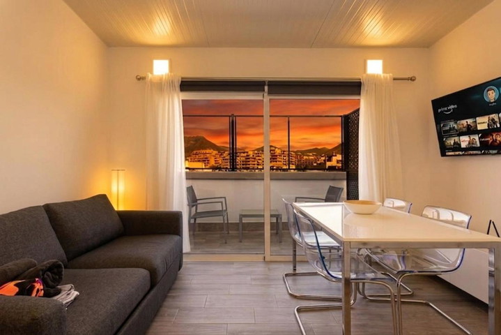 Top New Apartment Center Los Cristianos - Spanien