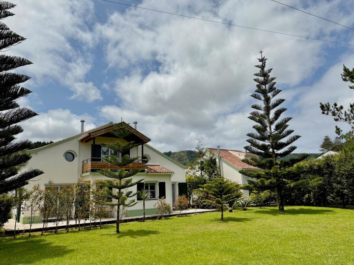Casa Dos Pais - Garden & Lake I (Sete Cidades) - Sete Cidades