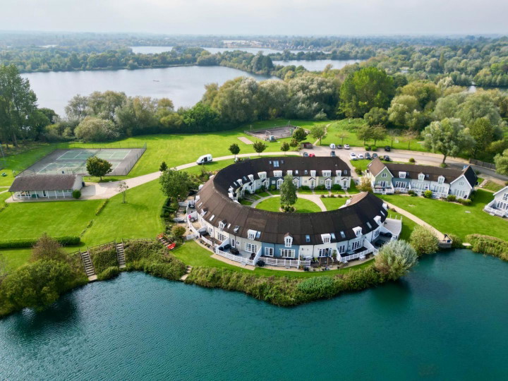 Nyhavn Lakeside Cottage - Somerford Keynes