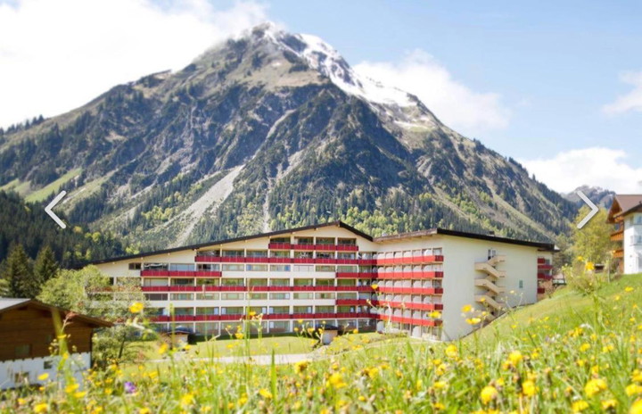 Aparthotel Mittelberg Mit Schwimmbad Kleinwalsertal - Mittelberg
