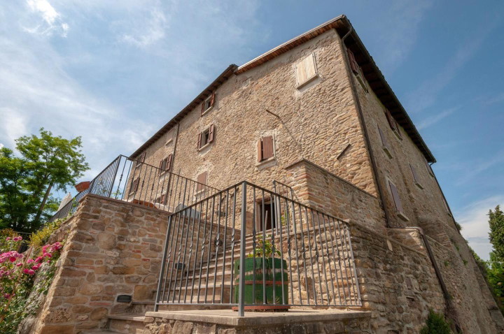 Castello Montesasso - Emilia-Romagna