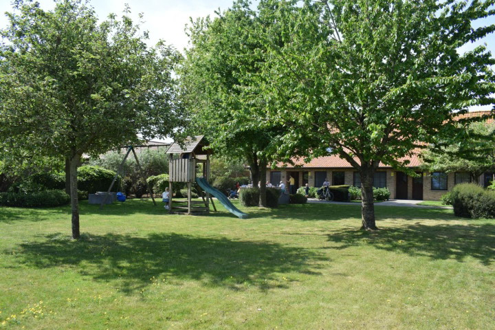 De Meiboom Vakantiehoeve Tot 21 Pers - Ypres