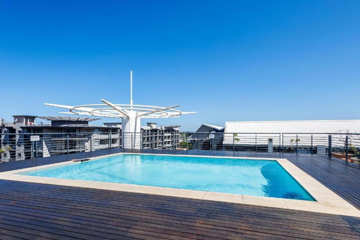 The Blue Horizon Modern Comfort Two Bedroom Umhlanga Ridge Apartment Sleeps 6 - Umhlanga