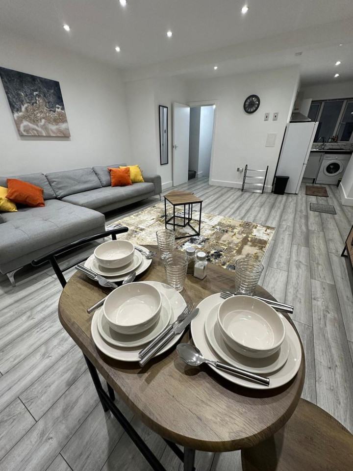 Modern 2-bed Flat, 1 Min From Luton Mall And Station - Aéroport de Londres Luton (LTN)