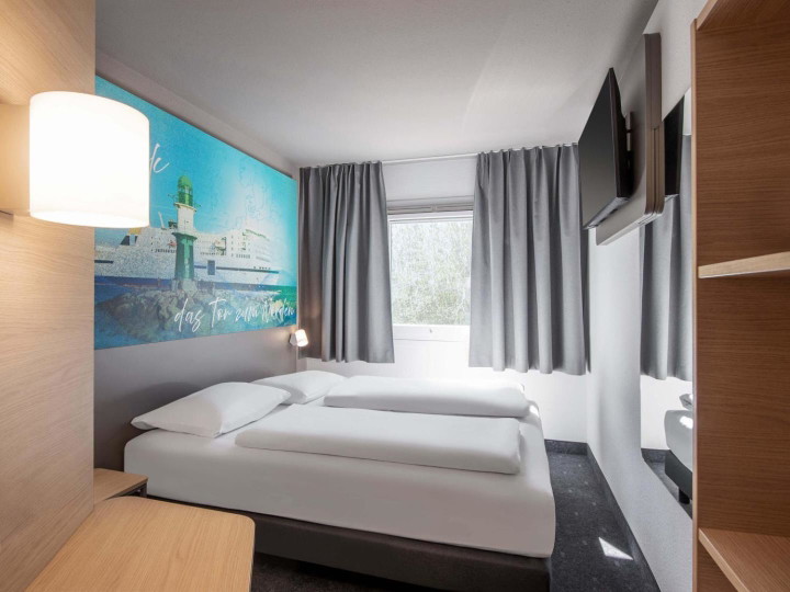 B&b Hotel Rostock-broderstorf - Rostock