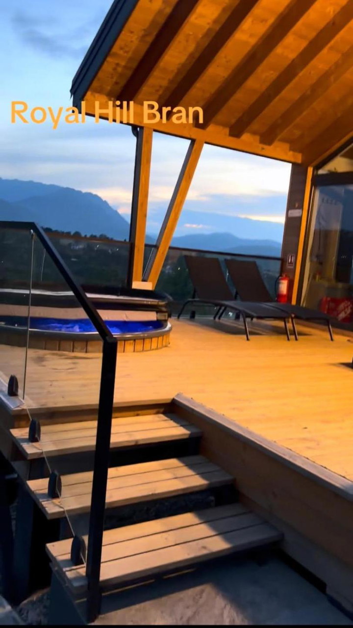 Royal Hill-queen Chalet -Bran, Mountain View And Hot Tub - Bran