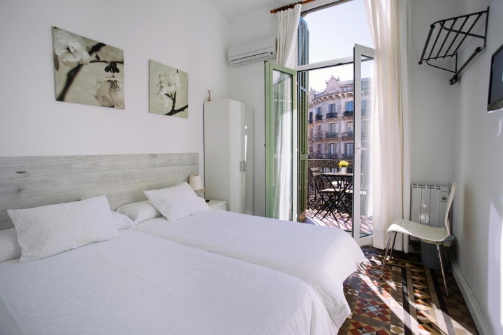 Hostal Eixample - Sant Cugat del Vallès