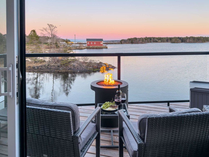 A Little Piece Of Paradise - Stunning Ocean Views - Nova Scotia