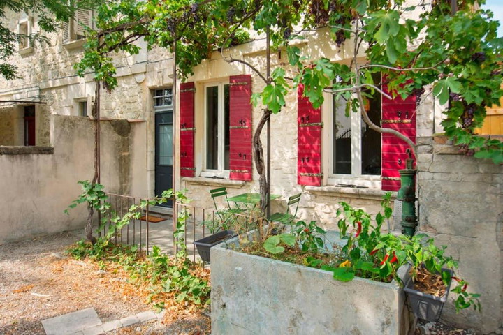 Mini Maison Studio Ancienne Rénovée +Parking - Avignon