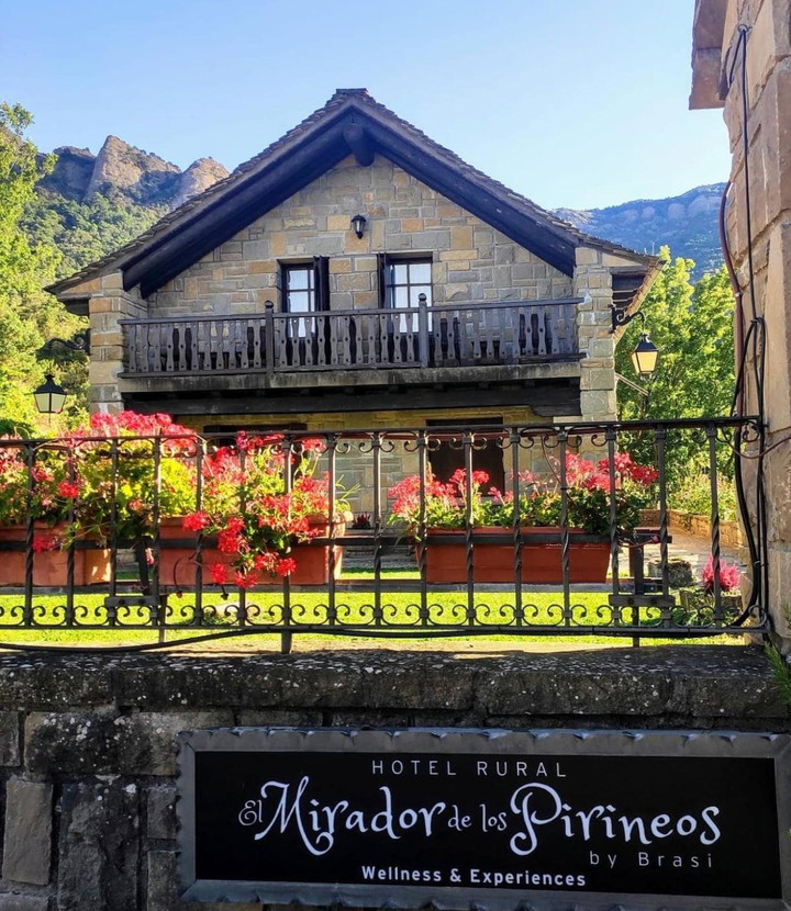 Hotel Rural El Mirador De Los Pirineos - Jaca