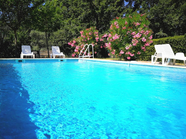 Au Bien Etre Piscine Chauffée - Var
