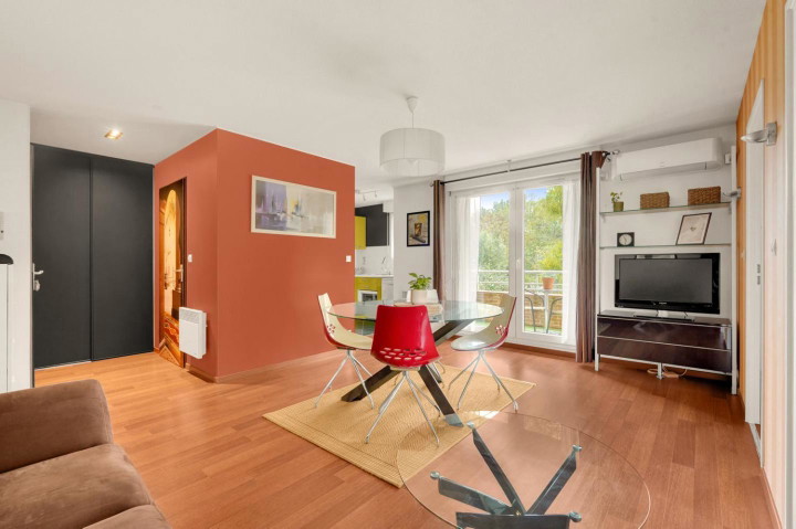 Le Jardin Des Muses - T3 Climatisé Avec Terrasse, Piscine Et Parking - Cornebarrieu