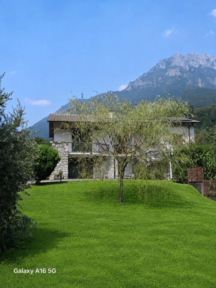 Sissi Apartment & Garden - Abbadia Lariana