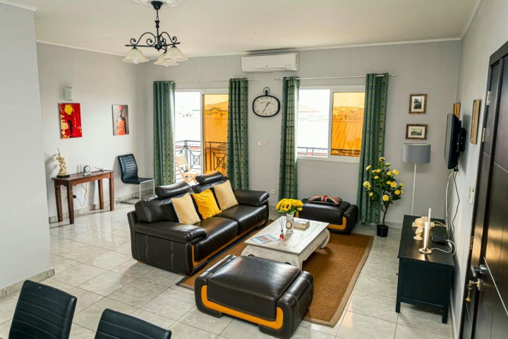La Villa Des Pins Marina Angondje à 2 Pas De La Plage - Gabon