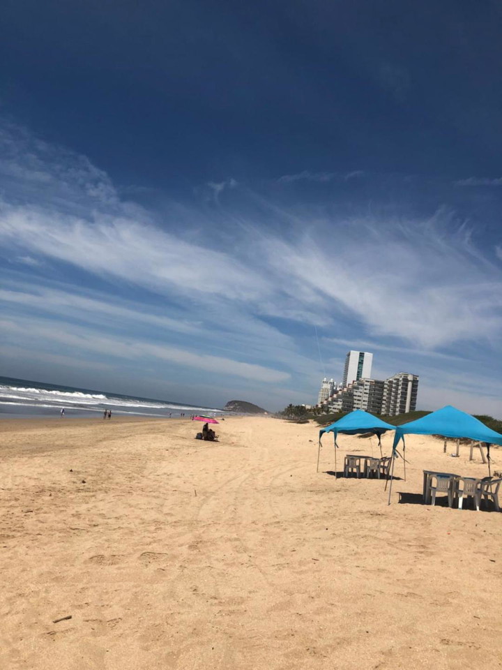 Casa En Privada Frente A La Playa Con Alberca! - Mazatlán