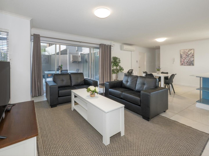 Oversized 2 Bed With Terrace And Free Parking - Stroll To Hsw - Balmoral