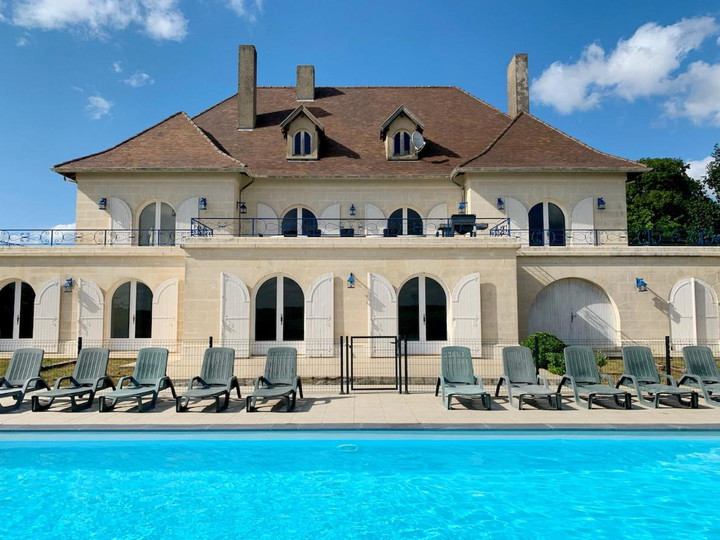 Magnifique Villa De Charme Avec Piscine - Aquitaine