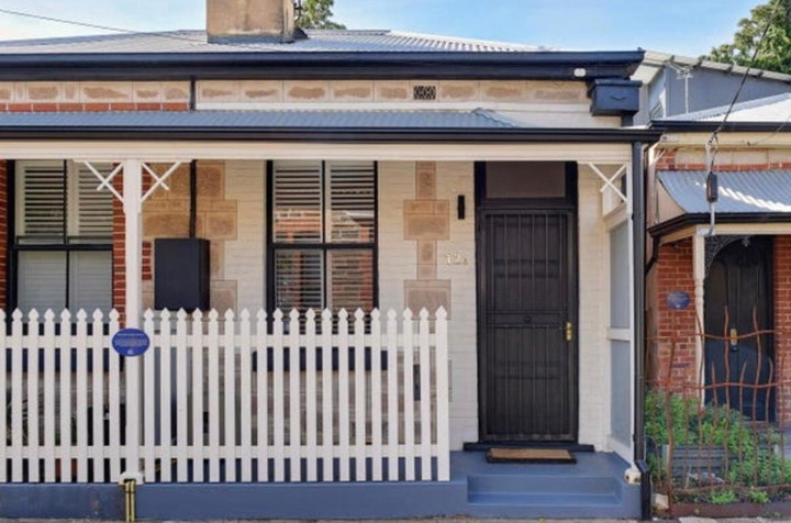 Stylish Adelaide Cbd Home - Prospect