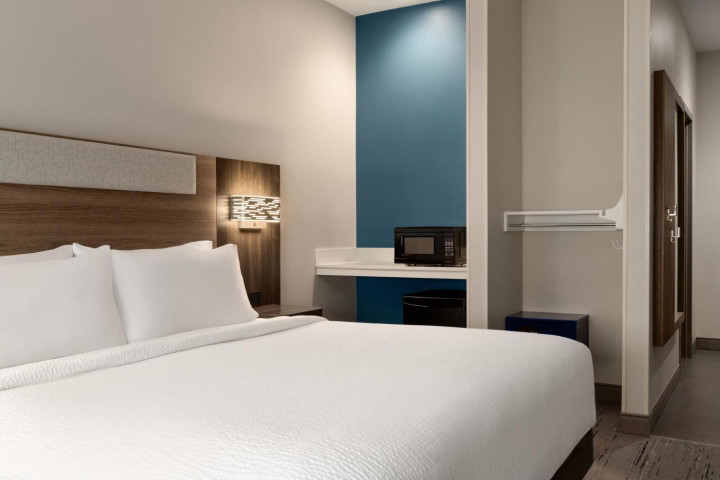 Holiday Inn Express Hotel & Suites Edmond By Ihg - Edmond, OK