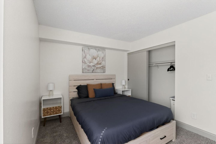 Spacious 2br Stay With Updated Interiors - Kansas City, MO