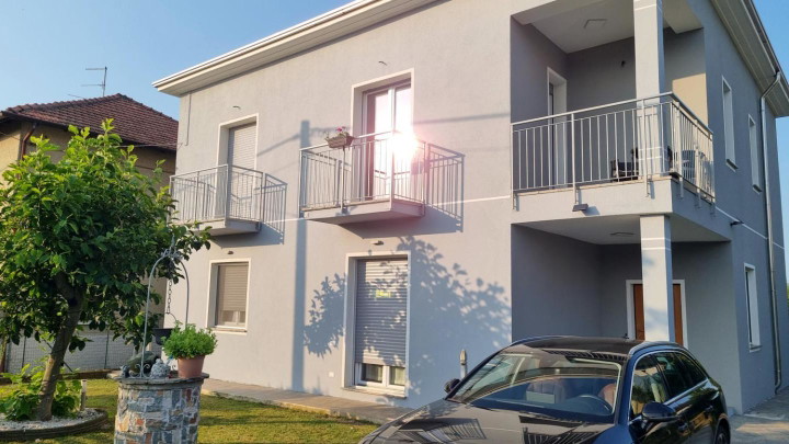 Appartamento Con Terrazza - Varese
