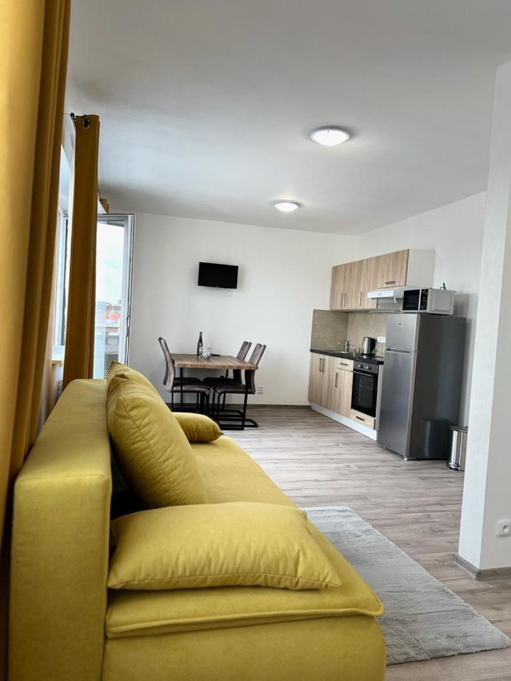 Sky Apartments 511 - Pilsen