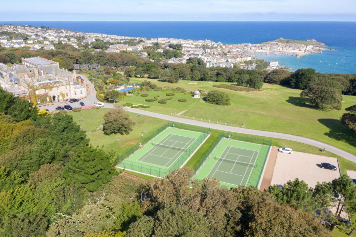 Tregenna Castle Self Catering - St Ives