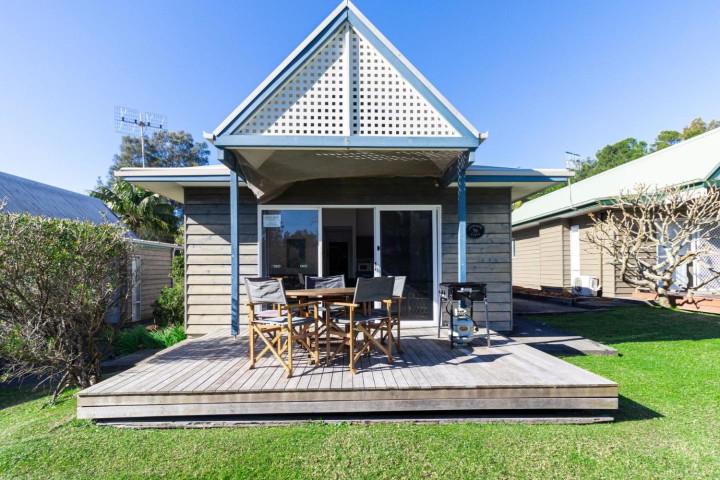 Kangaroo Cabin - South Coast