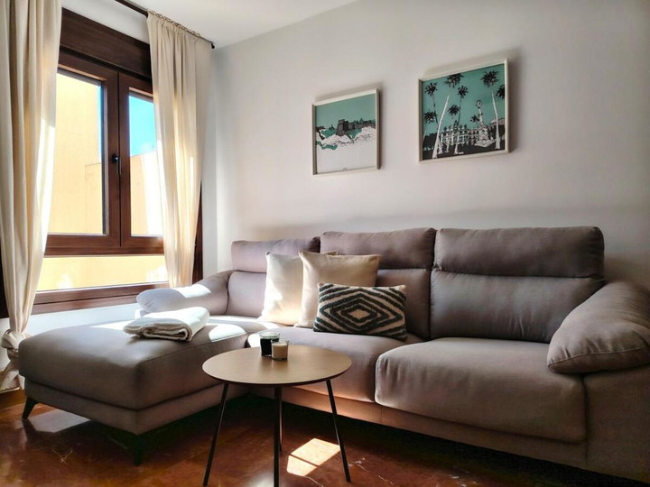 Paseo De Almería Suites En Pleno Centro De Almería, 2 Hab - Almería