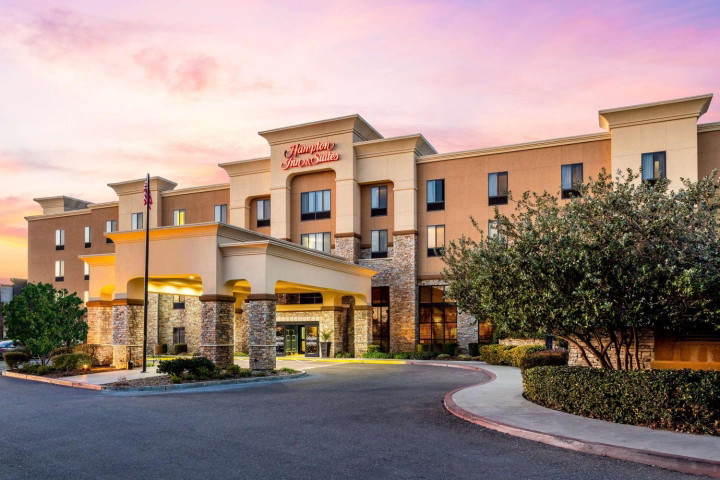 Hampton Inn & Suites Sacramento-elk Grove Laguna I-5 - Elk Grove, CA