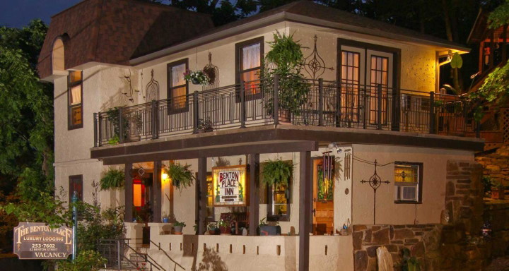 Benton Place Inn - Eureka Springs, AR