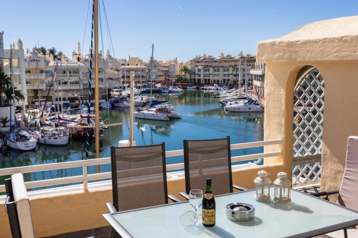 Apartamento En Puerto Marina - Benalmádena