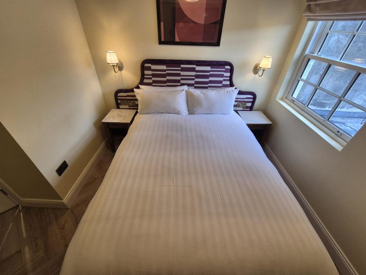 Mary's Hideaway - Claregalway