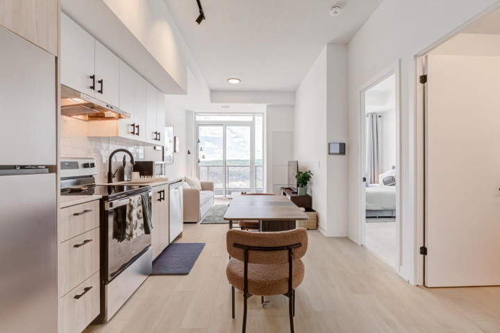 Escarpment Views - Luxury 1br Condo - Resort-style Amenities In North Burlington - Milton