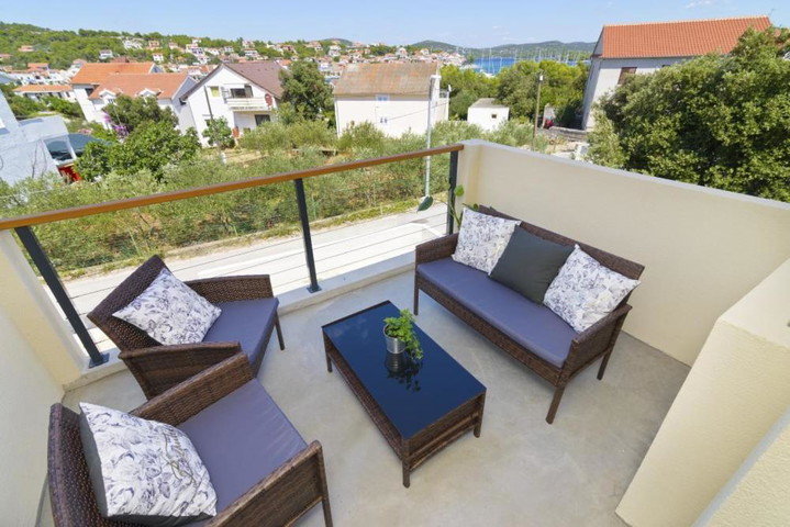 Apartment Dragana, Jezera, Island Murter - Tisno