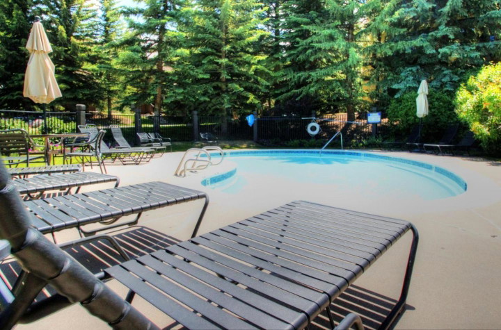 Ridgepoint Townhomes - Avon, CO