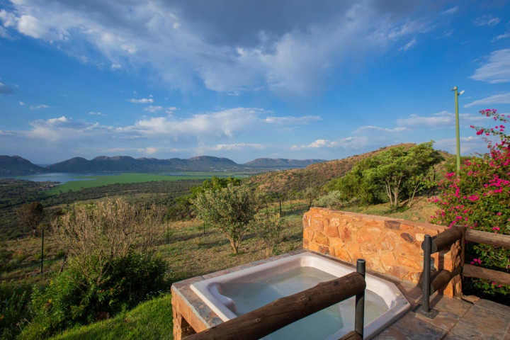 Koraalboom At Benlize - Hartbeespoort