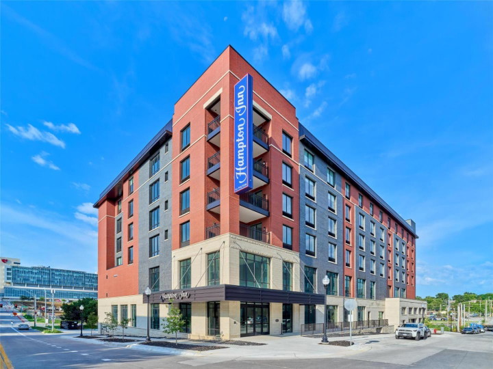 Hampton Inn & Suites Omaha Un Medical Center Area - Omaha, NE