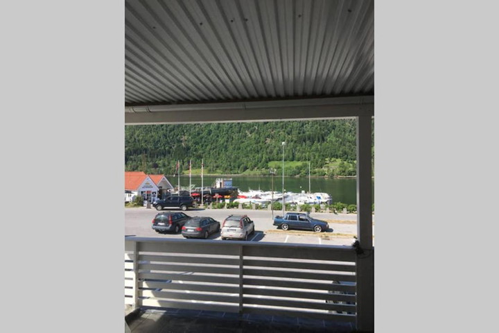 Balestrand Fjordapartments Holmen 19a - Noruega