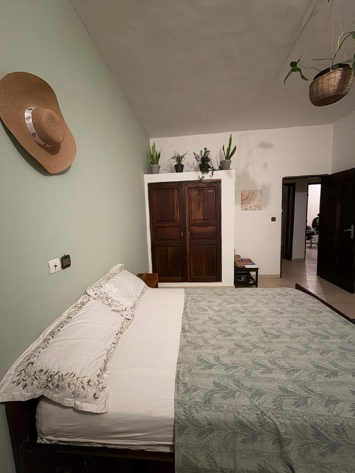 Une Chambre Cosy Chez Mondoukpè - Cotonou