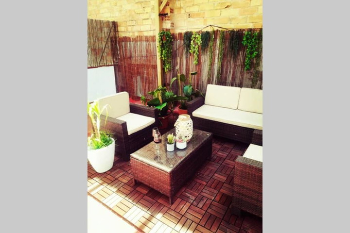 M4 Cool Terrace. 1 Min To Metro. 15 Min To Center - L’Hospitalet de Llobregat